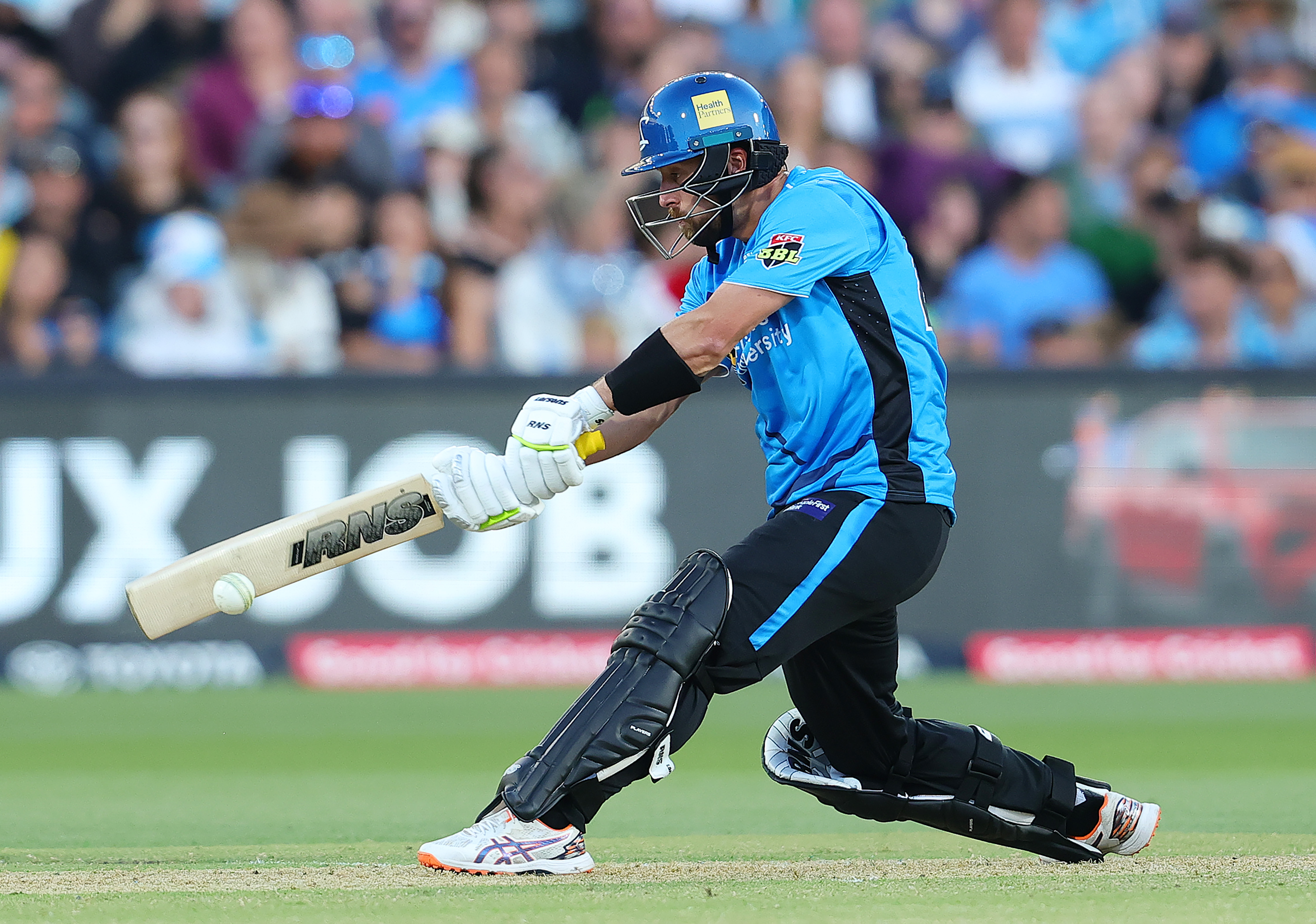 Strikers fall short against Stars in first home game of BBL|15 ...